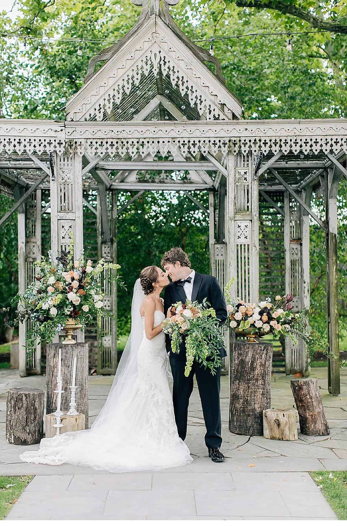 Timeless Fall Wedding Inspirations by Magdalena Studios Photography ...